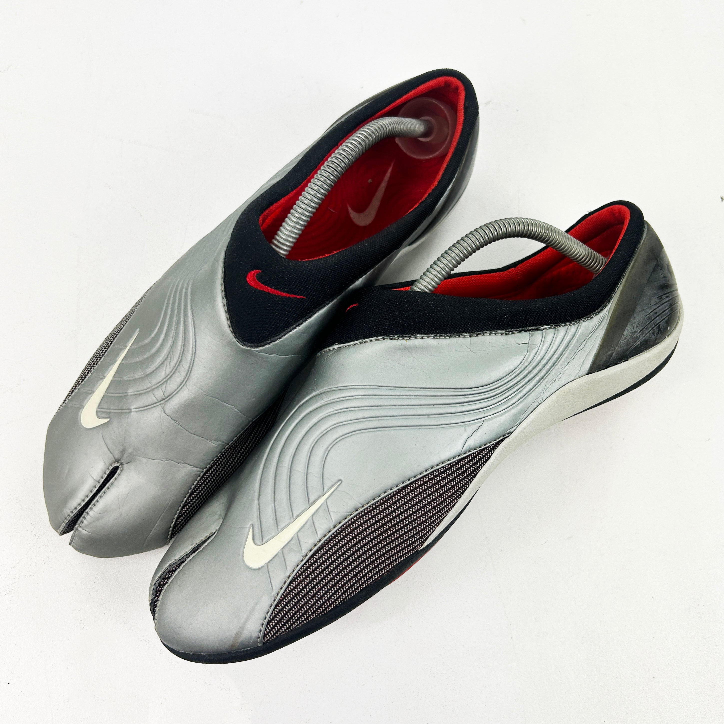 Ikoi [2002] – Nike Server/Server Shop