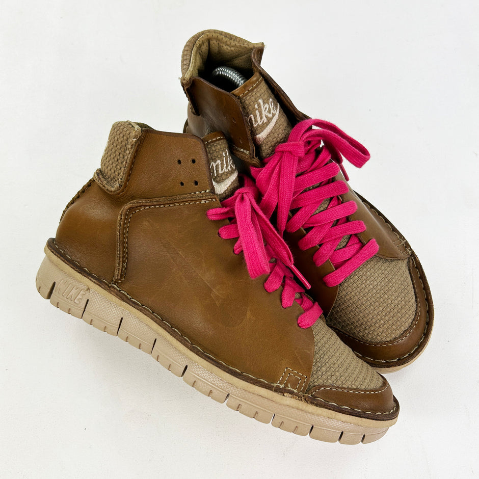 Considered – Nike Server/Server Shop