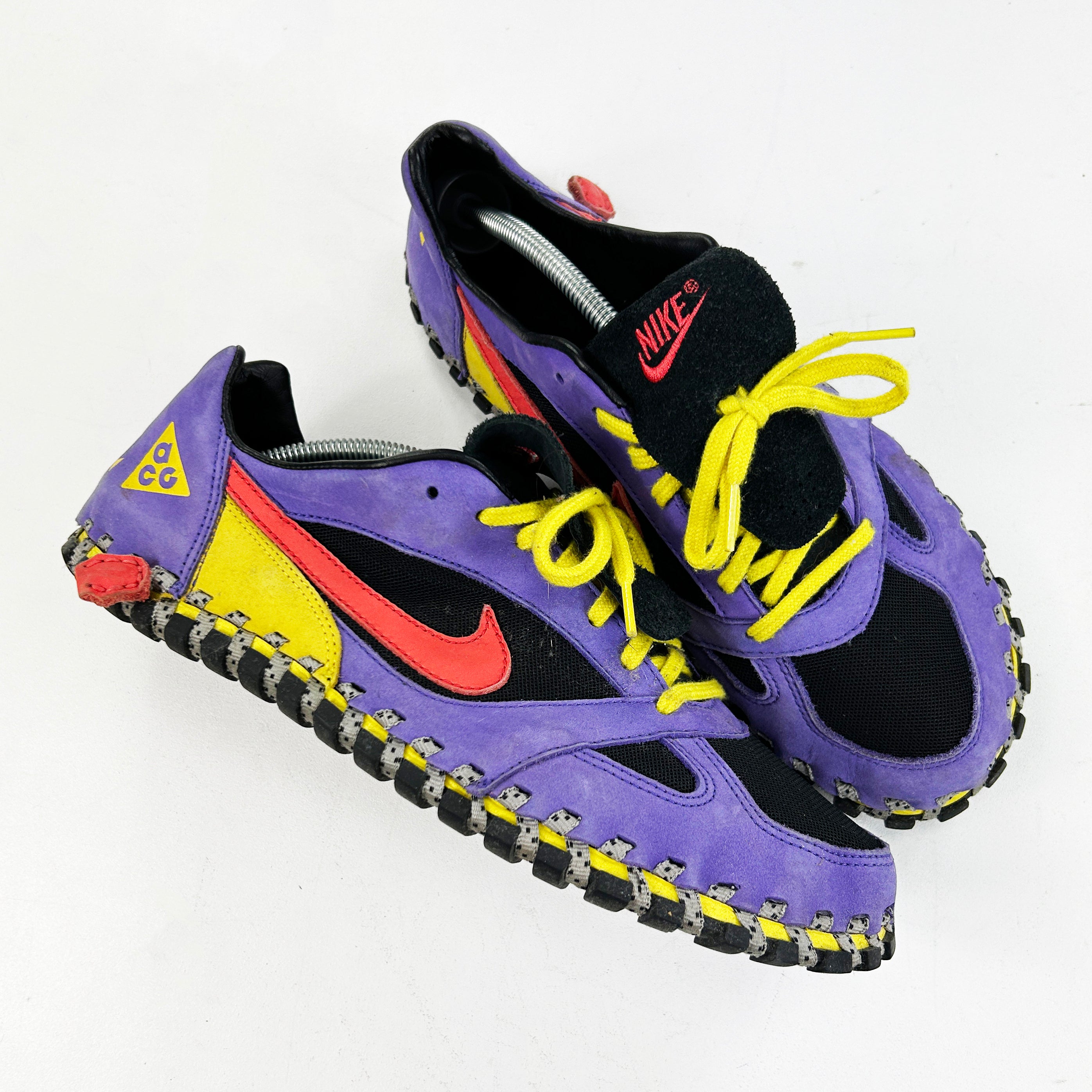 Considered – Nike Server/Server Shop