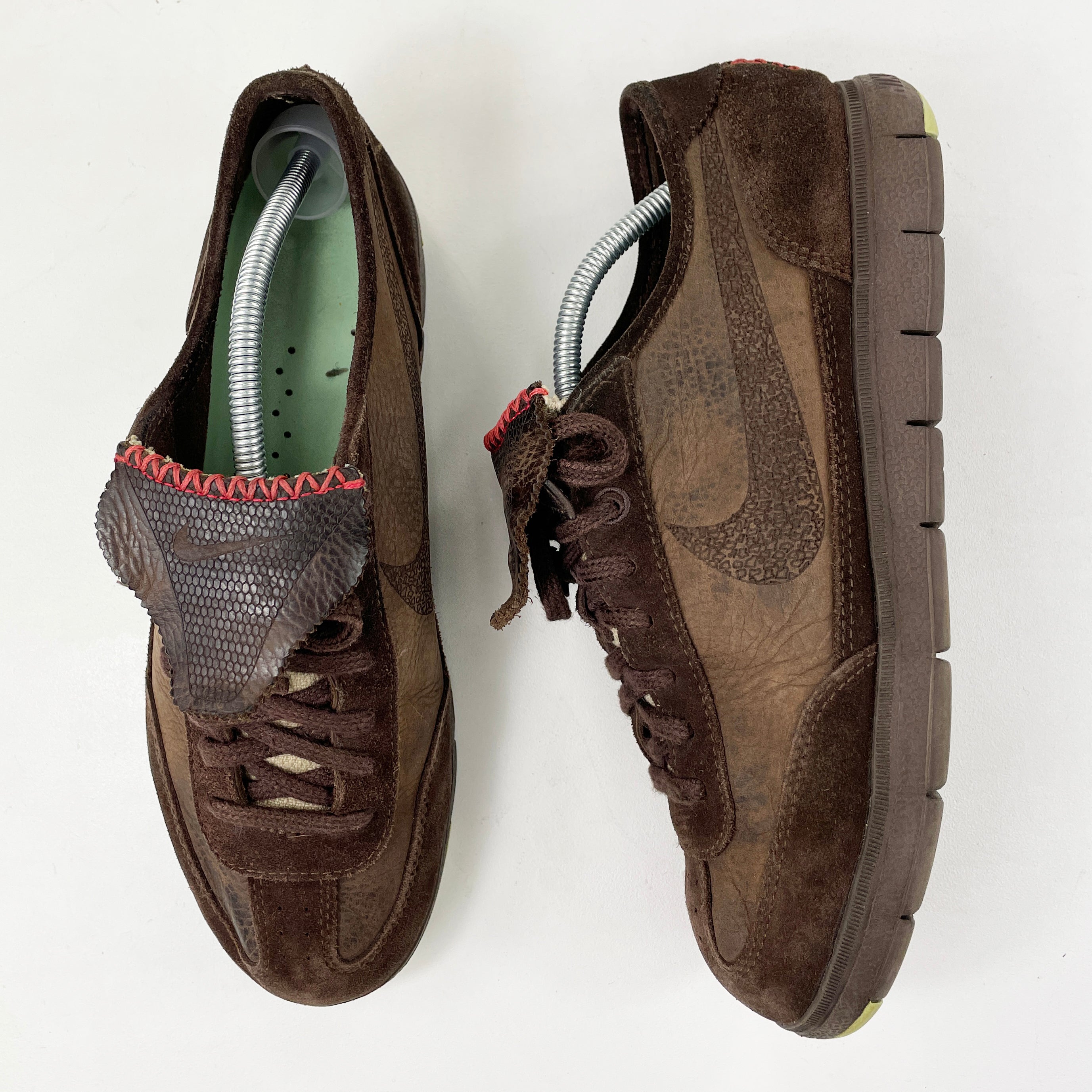 Tiempo Considered [2005] – Nike Server/Server Shop